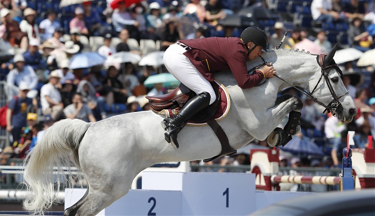 Roger-Yves Bost Just Edges Kent Farrington to take BMW Grand Prix in ...